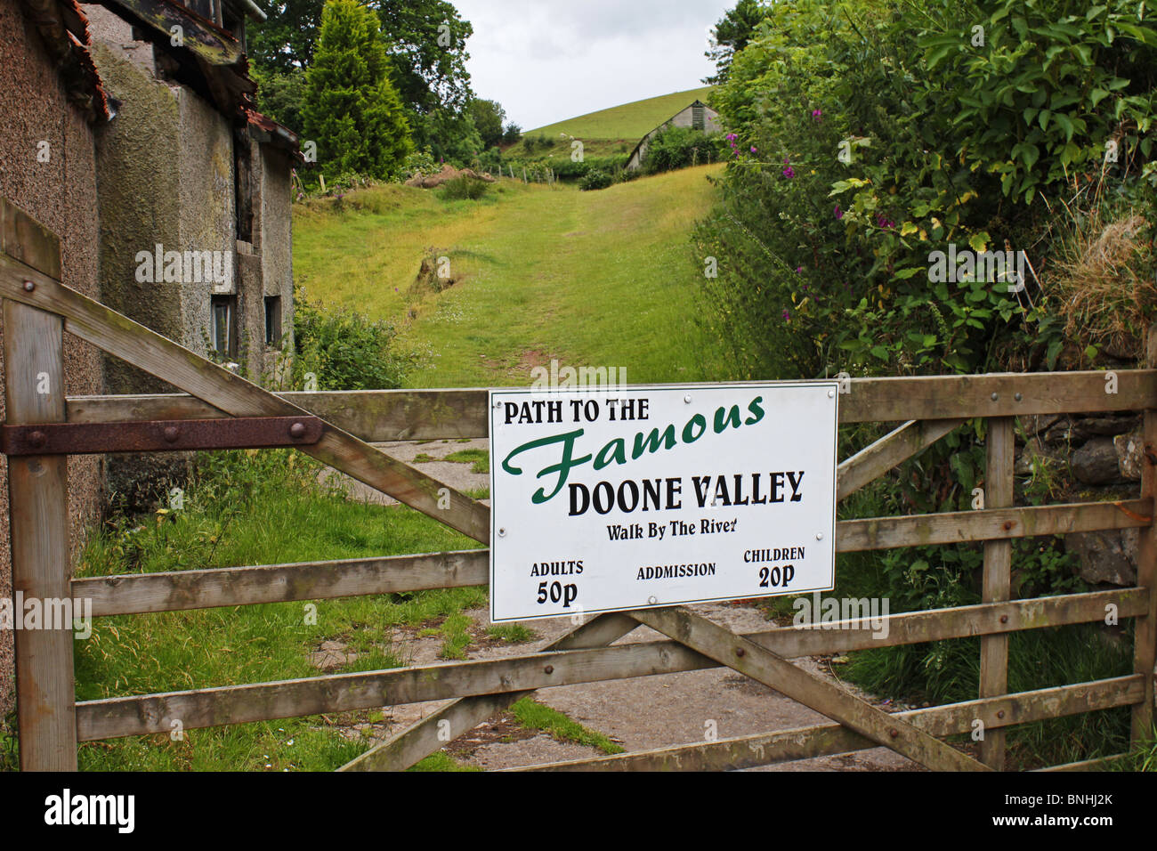 Doone valley walk hi-res stock photography and images - Alamy