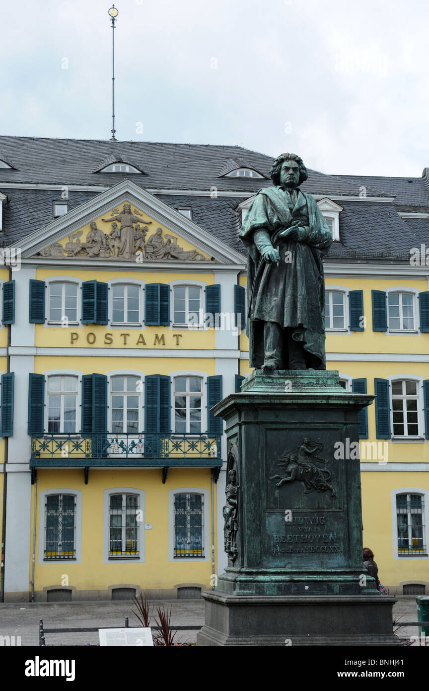 Beethoven bonn statue hi-res stock photography and images - Alamy