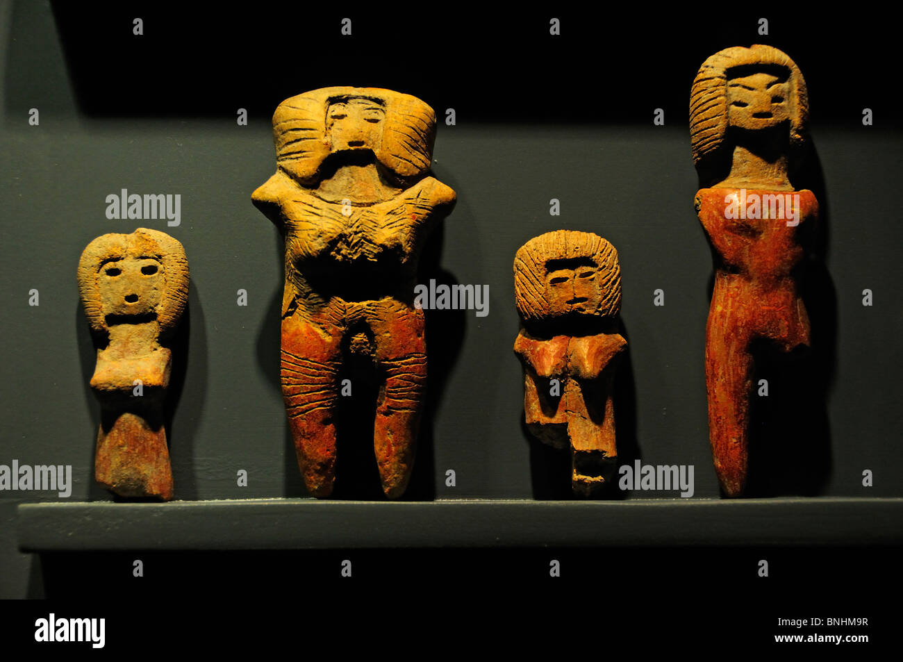 Pre columbian art ecuador hi-res stock photography and images - Alamy
