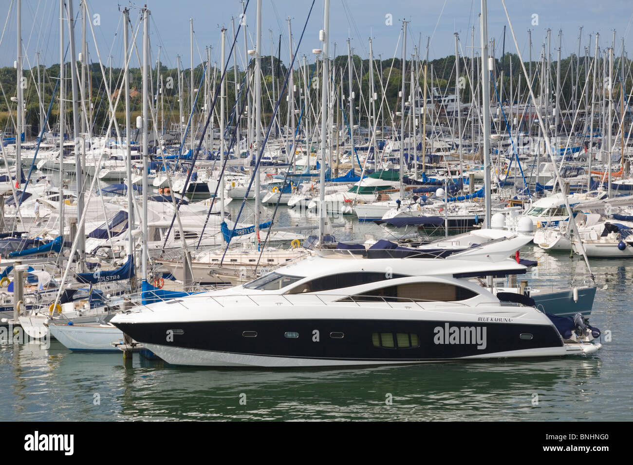 Lymington marina yacht super hi-res stock photography and images - Alamy