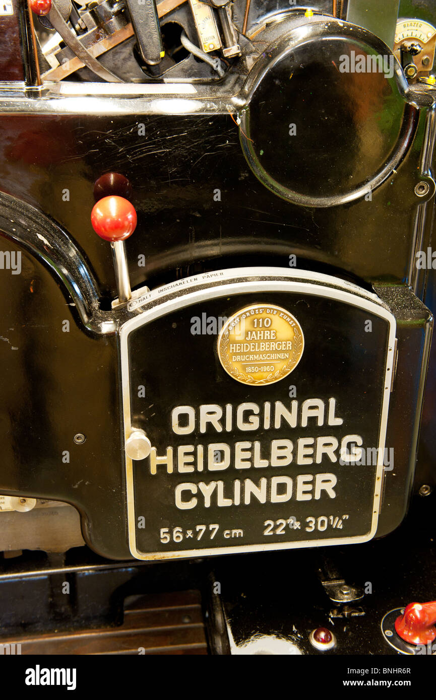 Original heidelberg cylinder hi-res stock photography and images - Alamy