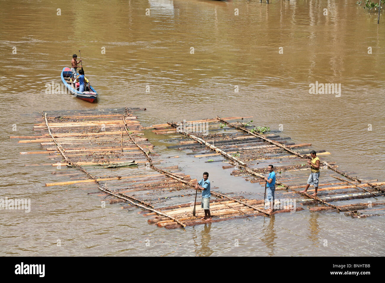 Rainforest timber transport brazil hi-res stock photography and images ...