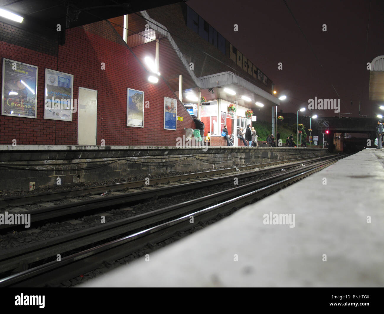 Empty rail station london hi-res stock photography and images - Alamy