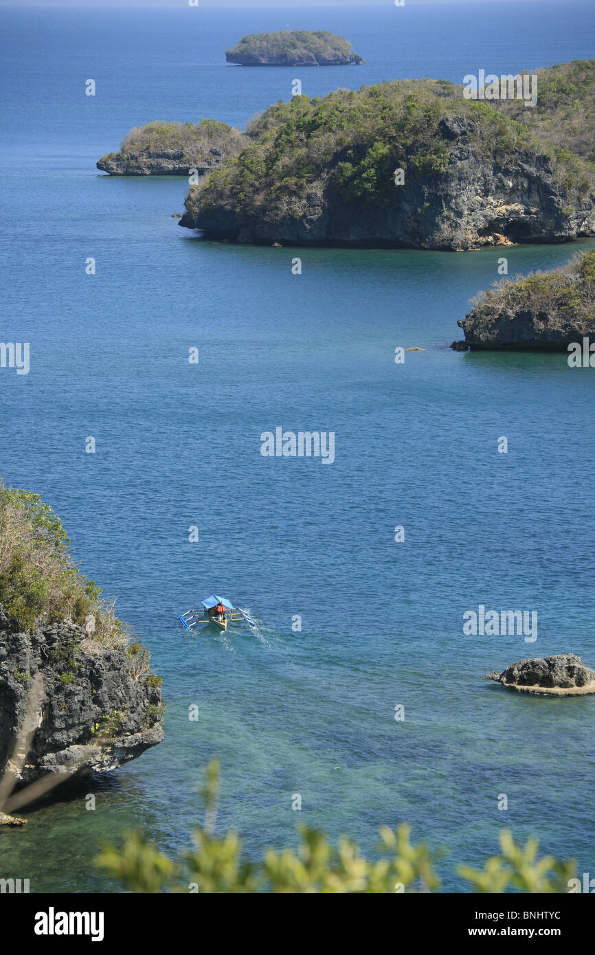 Philippines Asia Luzon Lingayen gulf island west coast Hundred Islands ...