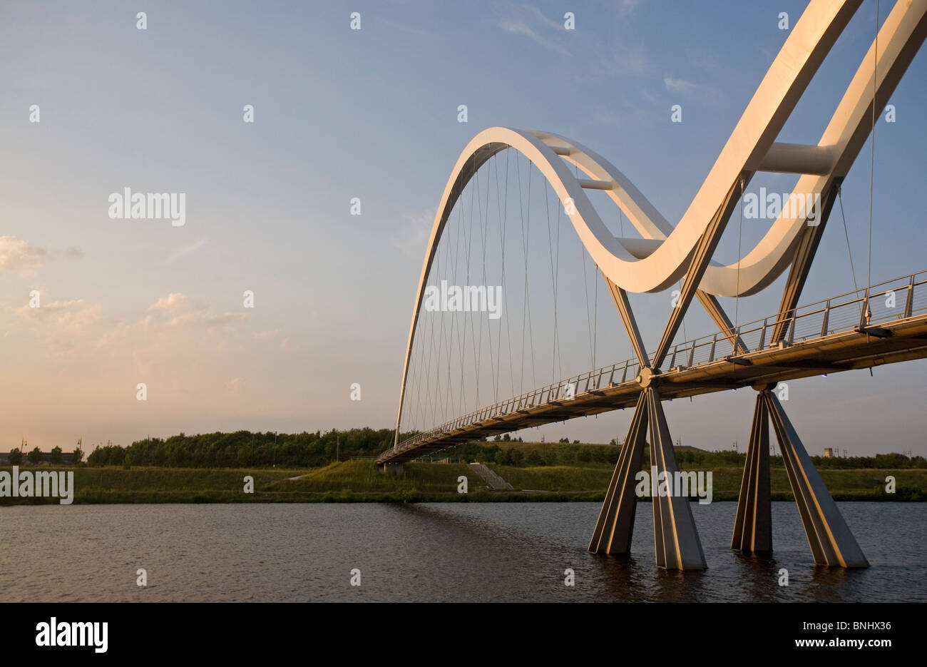 The Infinity Bridge Pedestrian Bridge High Resolution Stock Photography ...