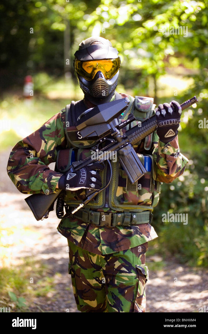 Pressure gun hi-res stock photography and images - Alamy