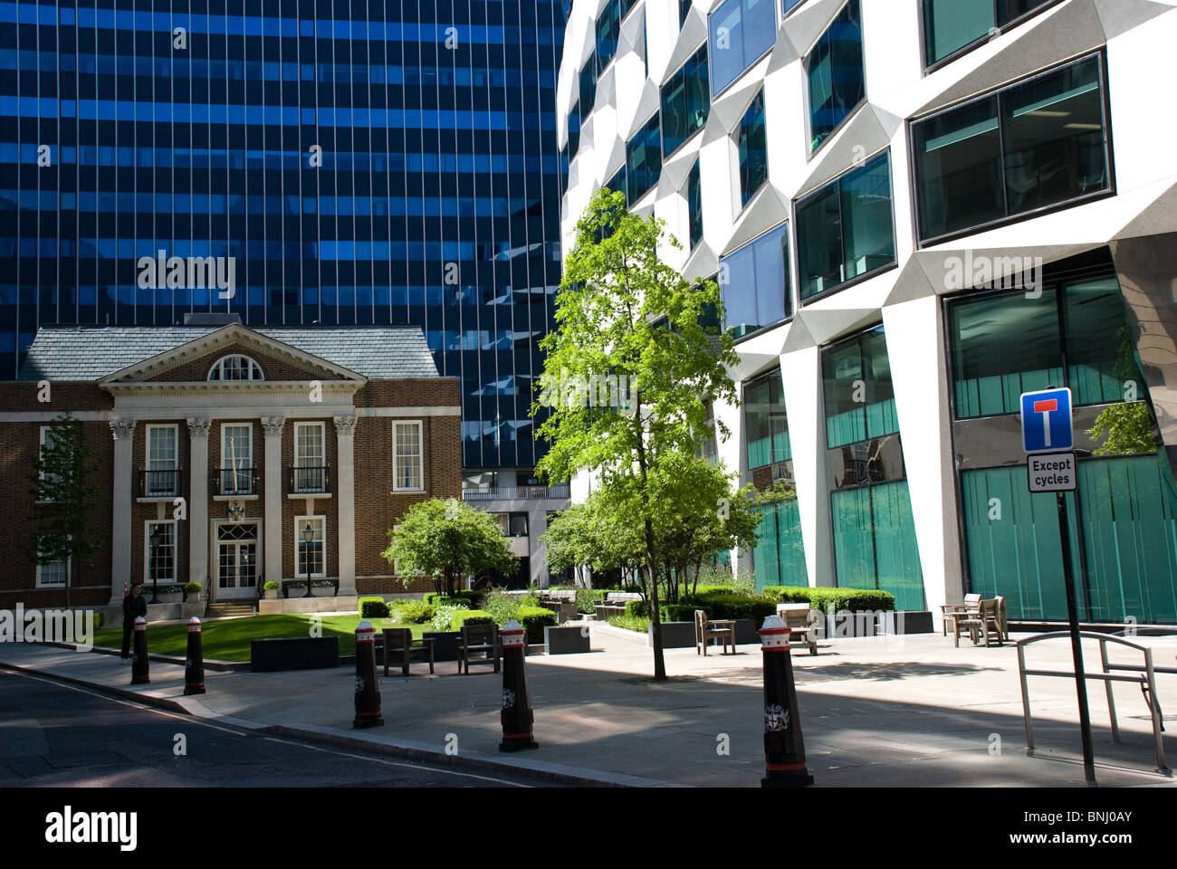 Standard Charter Bank, Moorgate, The City of London with City Tower in ...