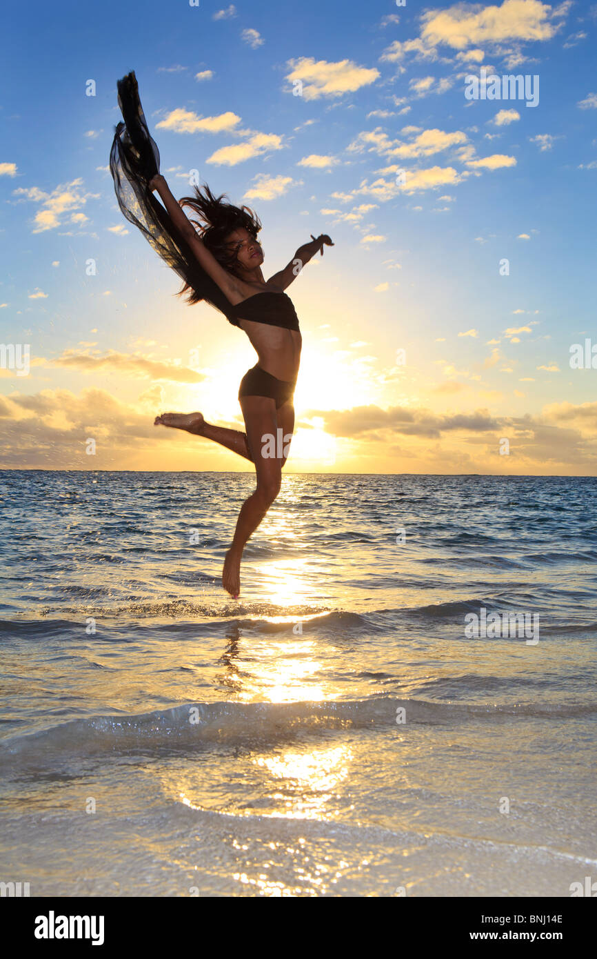 Dancer Leaping High Resolution Stock Photography and Images - Alamy