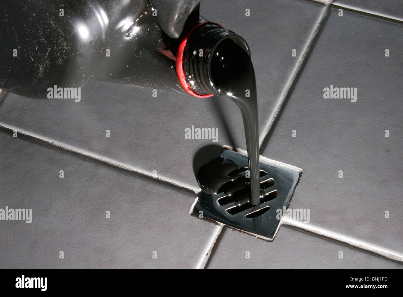 Sump oil hi-res stock photography and images - Alamy