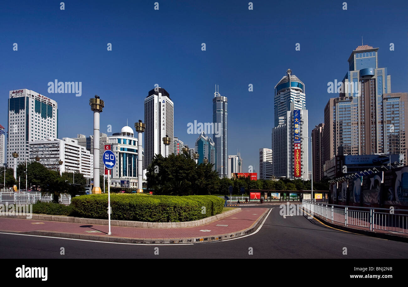 China Guandong Shenzhen city town city Shennan Lu Avenue street Stock ...