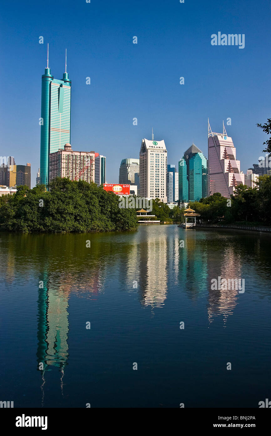 China guandong shenzhen city town hi-res stock photography and images ...