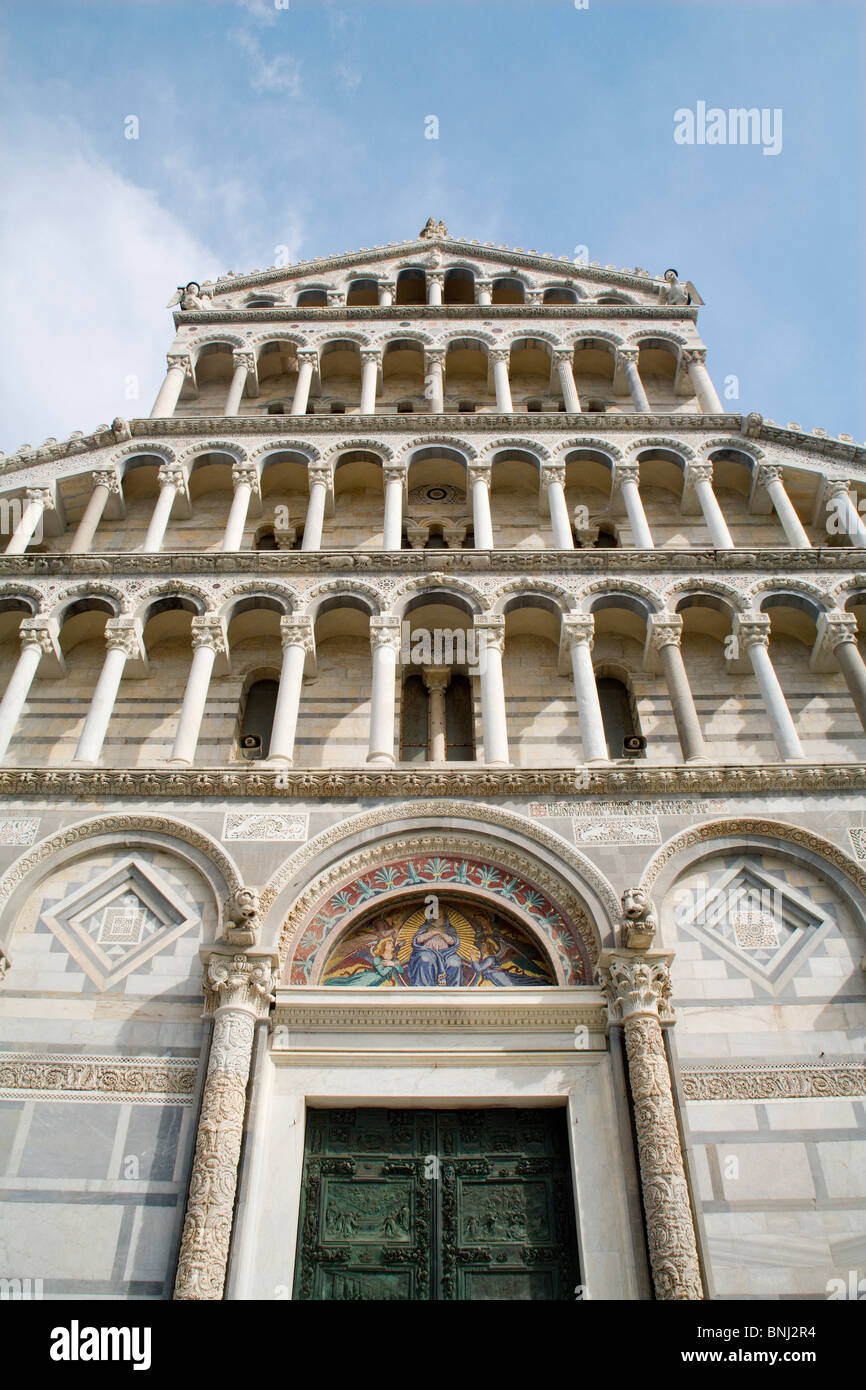 Pisa - facade of cathedral Santa Maria assunta Stock Photo - Alamy