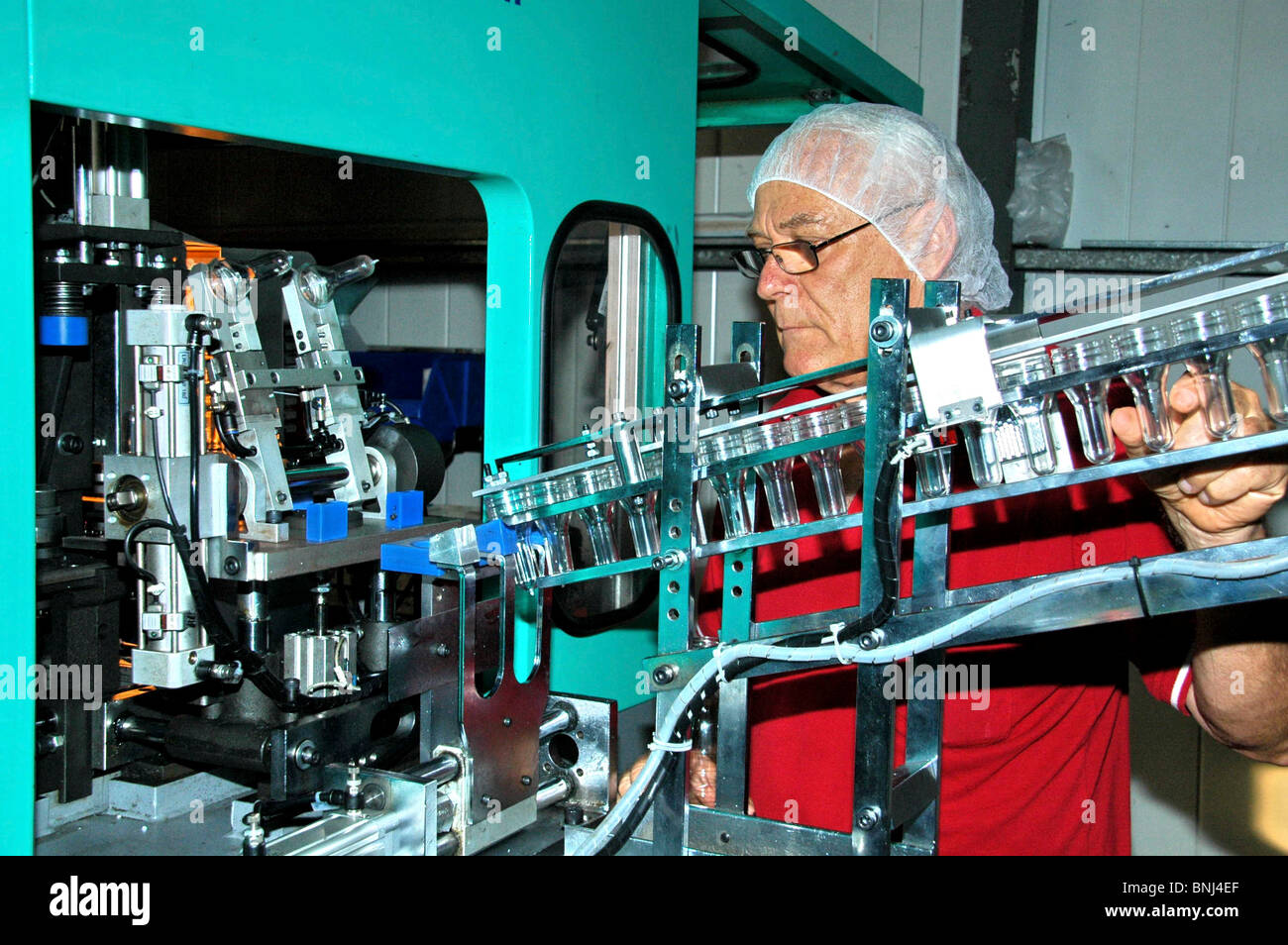 Pharmaceutical packaging factory hi-res stock photography and images ...