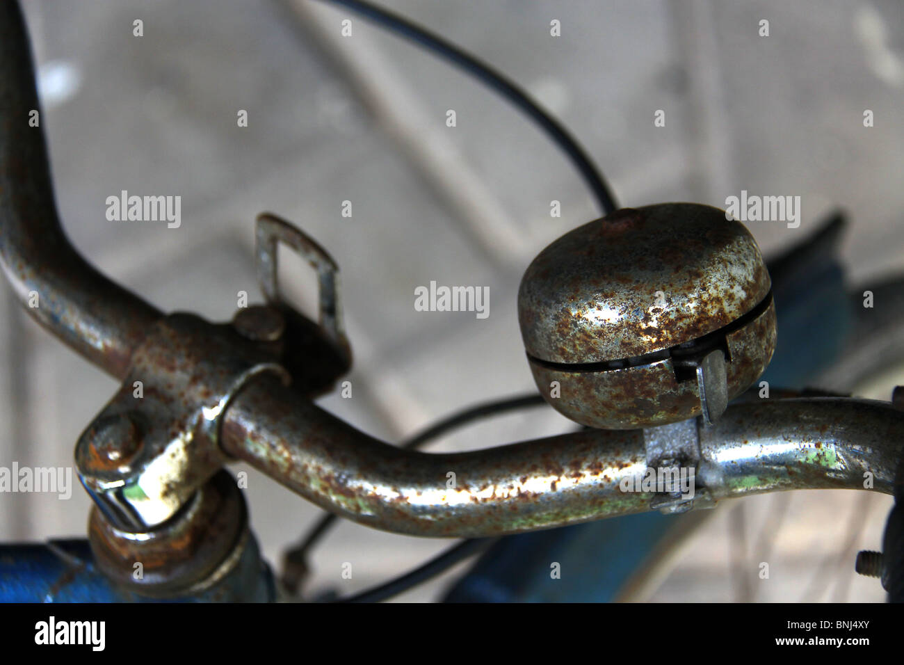 Old cycle hi-res stock photography and images - Alamy