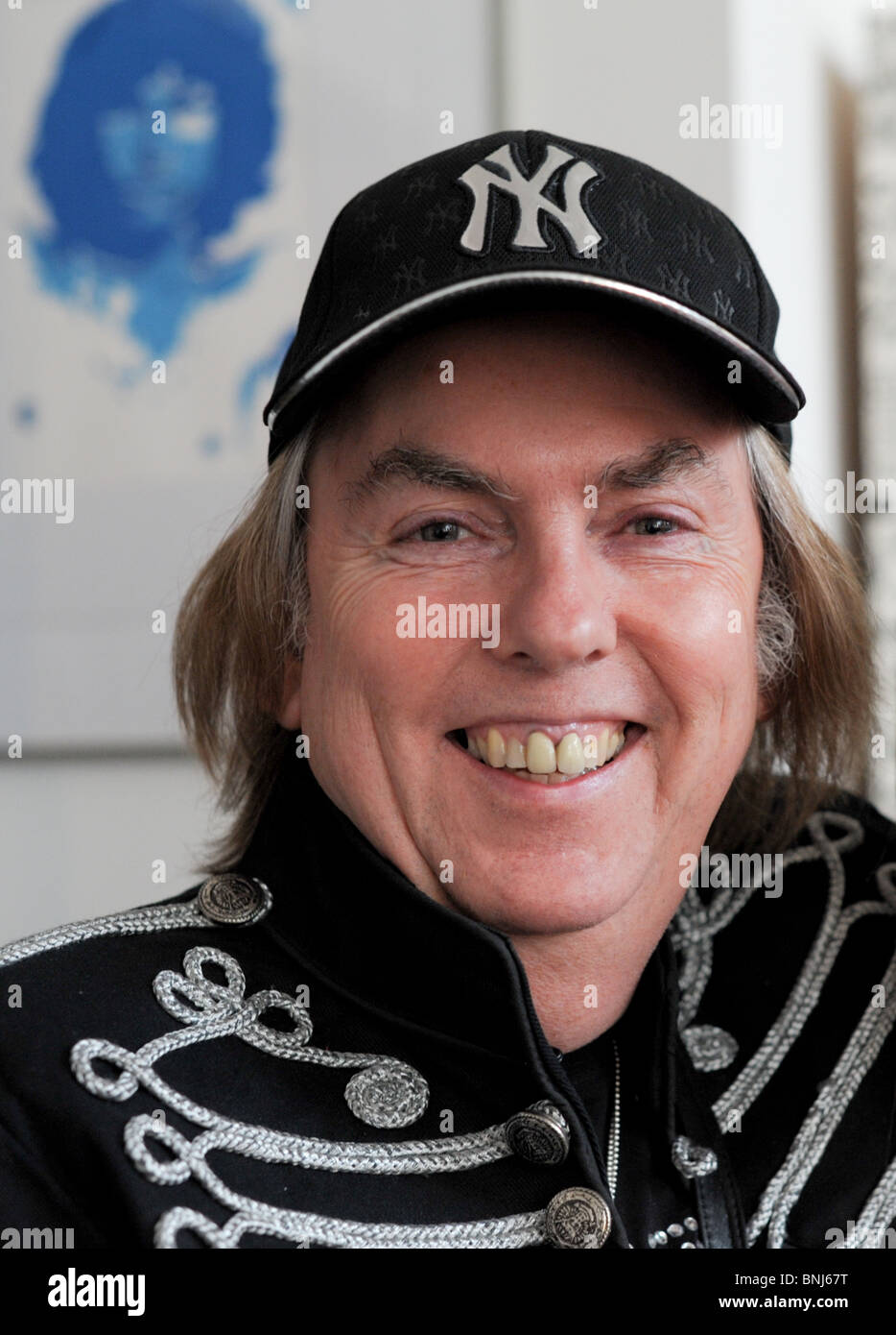 Dave Hill guitarist with Wolverhampton band Slade at the opening of The ...
