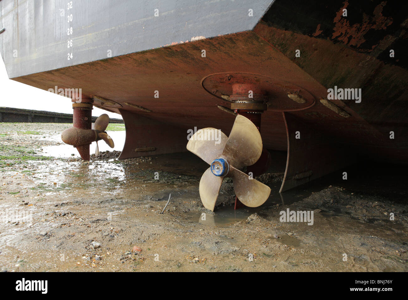 Boats propellers hi-res stock photography and images - Alamy