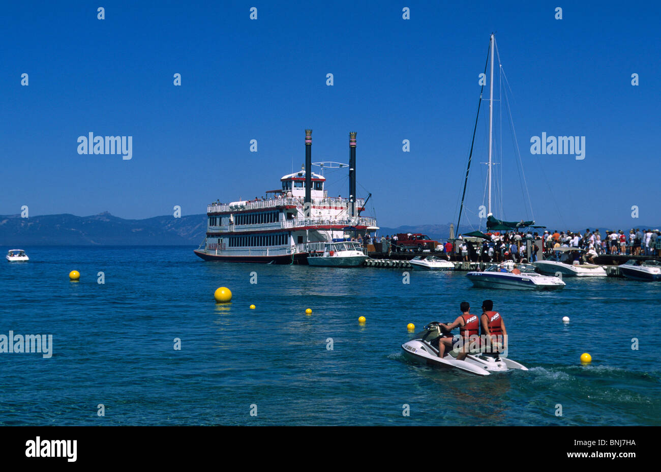 Steamboat landing stage hi-res stock photography and images - Alamy