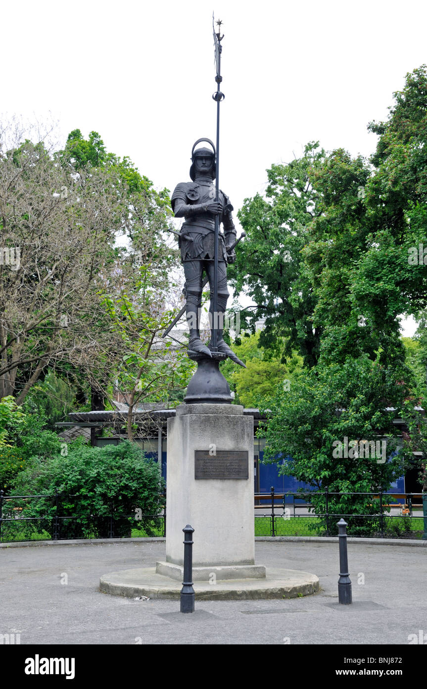 Statue of rathausmann vienna hi-res stock photography and images - Alamy