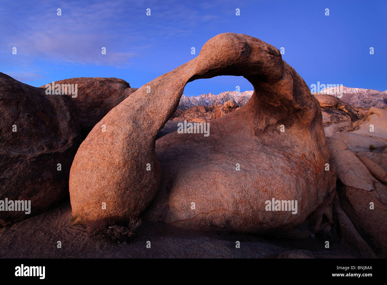 Mobius Arch Lone Pine Peak Mount Whitney Lower Natural arch Eroded ...