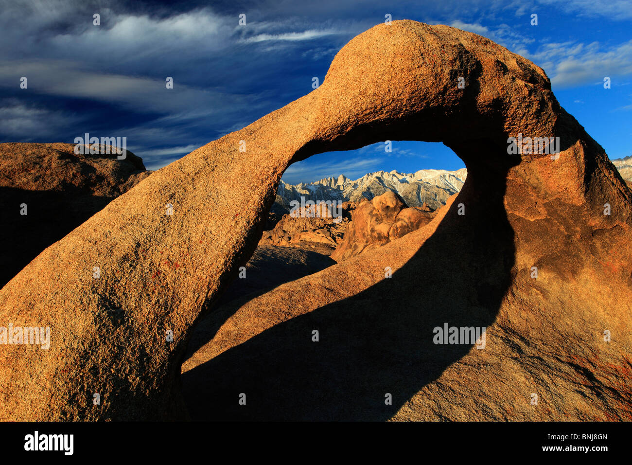 Mobius Arch Lone Pine Peak Mount Whitney Lower Natural arch Eroded ...