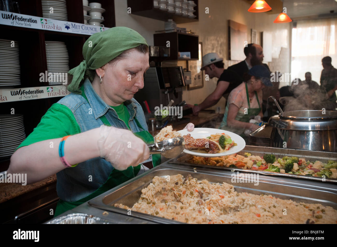 Soup kitchen charity hi-res stock photography and images - Alamy