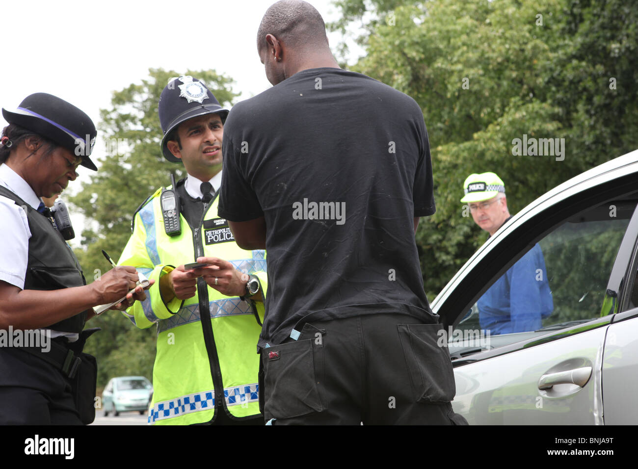 Police search property on street hi-res stock photography and images ...