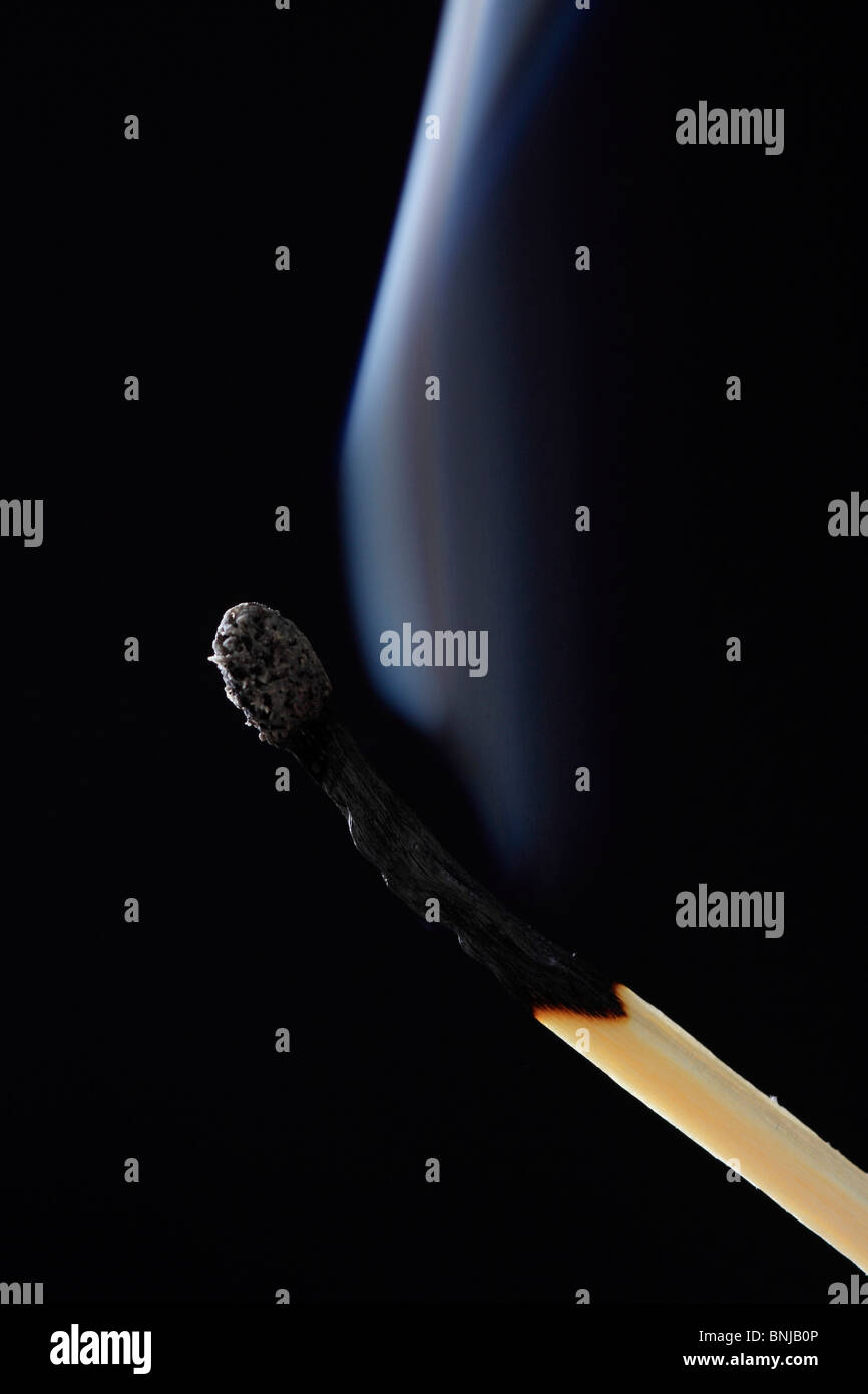 Rauchend Match Black Background Studio Brand Fire Concept Symbol Studio ...