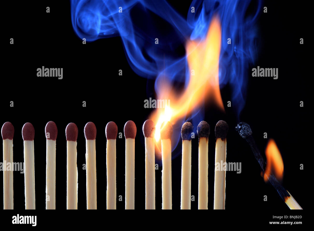 Match Matches Row Lighting Black Background Studio Beginn Brand Fire ...