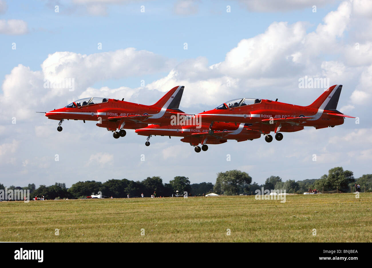 Red arrows taking off hi-res stock photography and images - Alamy