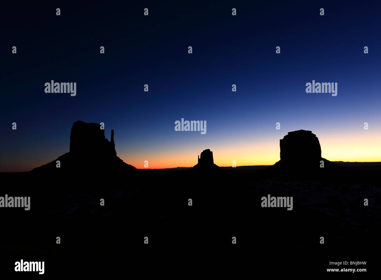 Monument Valley Winter Rock Monolith Mitten Buttes Merrick's Butte ...