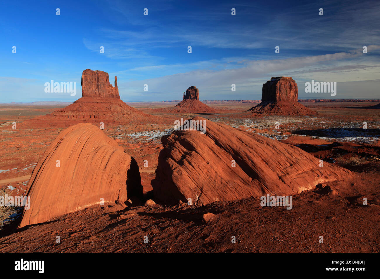 Monument Valley Winter Rock Monolith Mitten Buttes Merrick's Butte ...