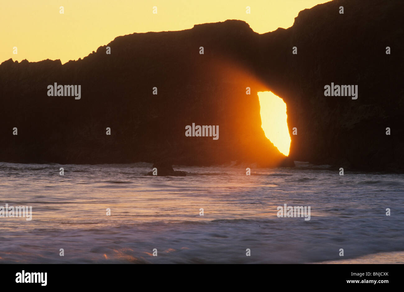 USA Washington Pacific coast ocean Olympic national park sea rock cliff ...