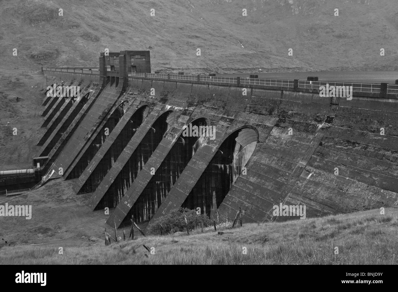 Dam technology hi-res stock photography and images - Alamy