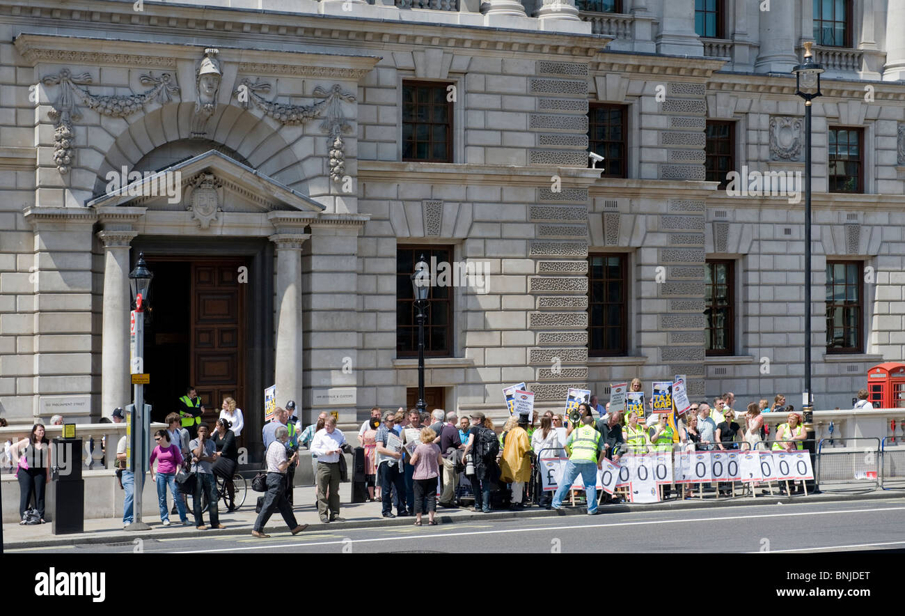 Demonstrators demonstrator protesters protester hi-res stock ...