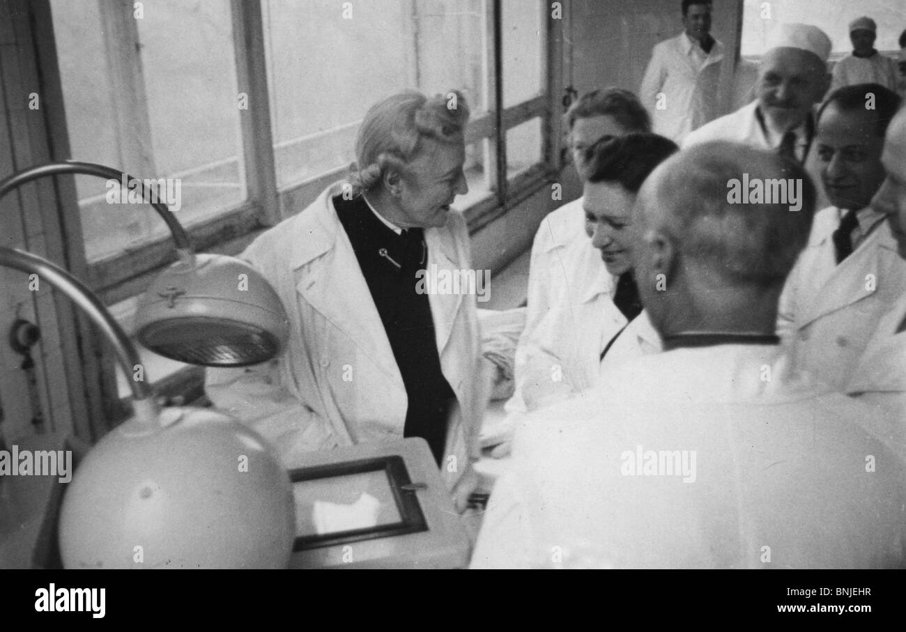 Winston churchill wife hi-res stock photography and images - Alamy