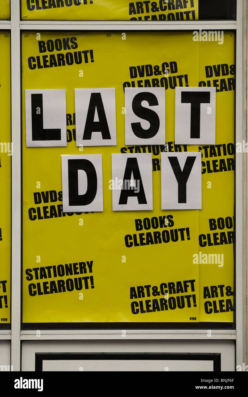 Last day - Shop Sign Stock Photo - Alamy