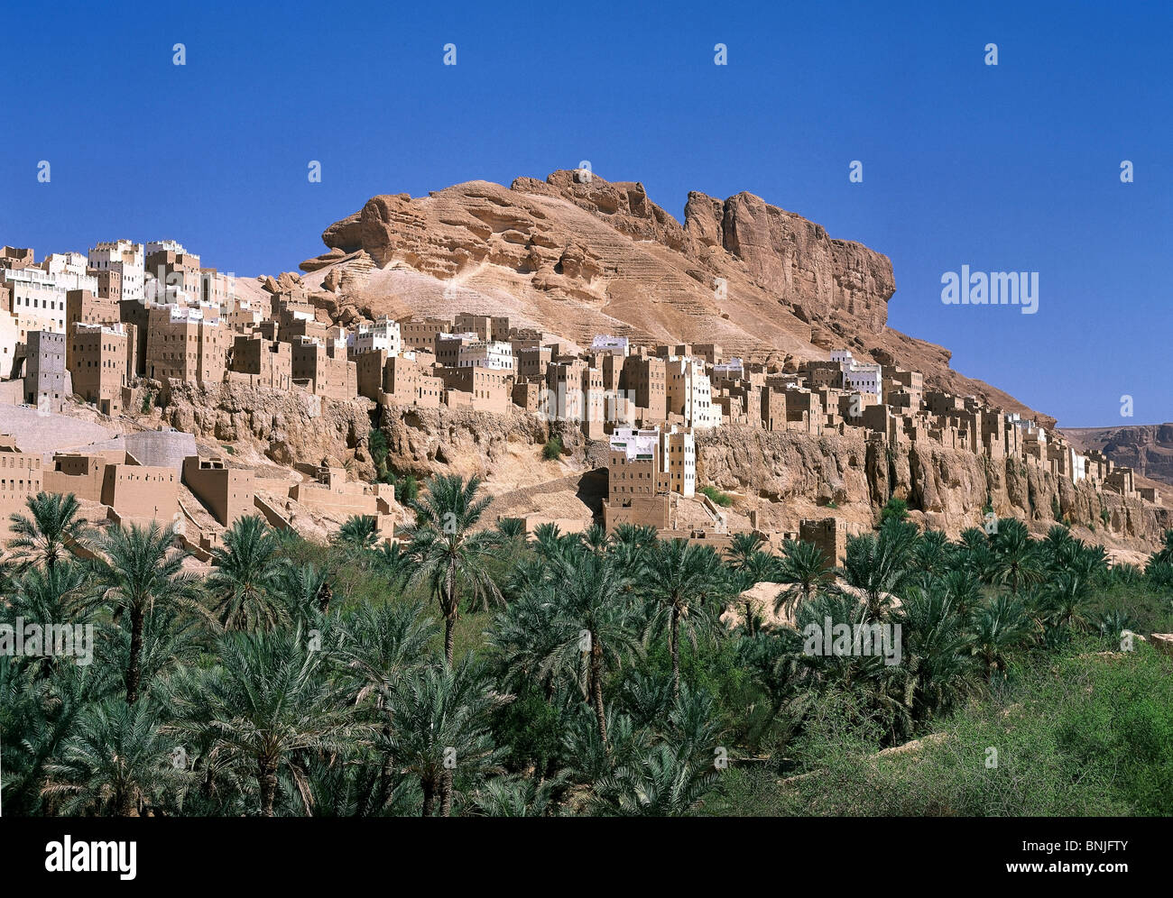 Shibam valley hi-res stock photography and images - Alamy