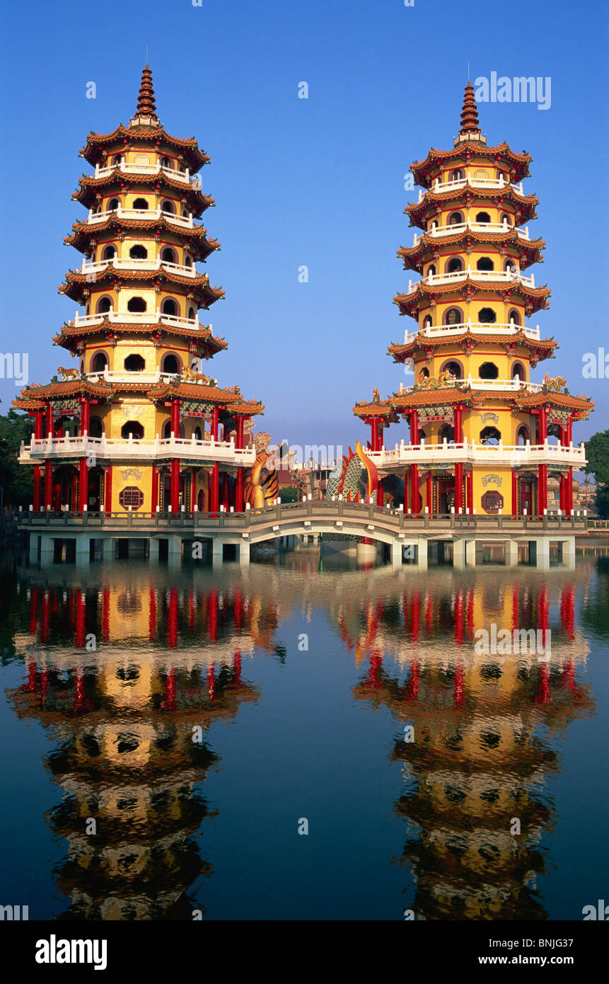 Taiwan Kaohsiung Lotus Lake Dragon Tiger Pagodas Asia China Formosa ...