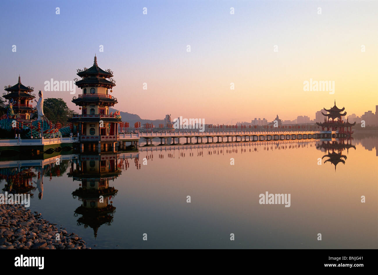 Taiwan Kaohsiung Lotus Lake Spring Autumn Pavilions Asia China Formosa ...