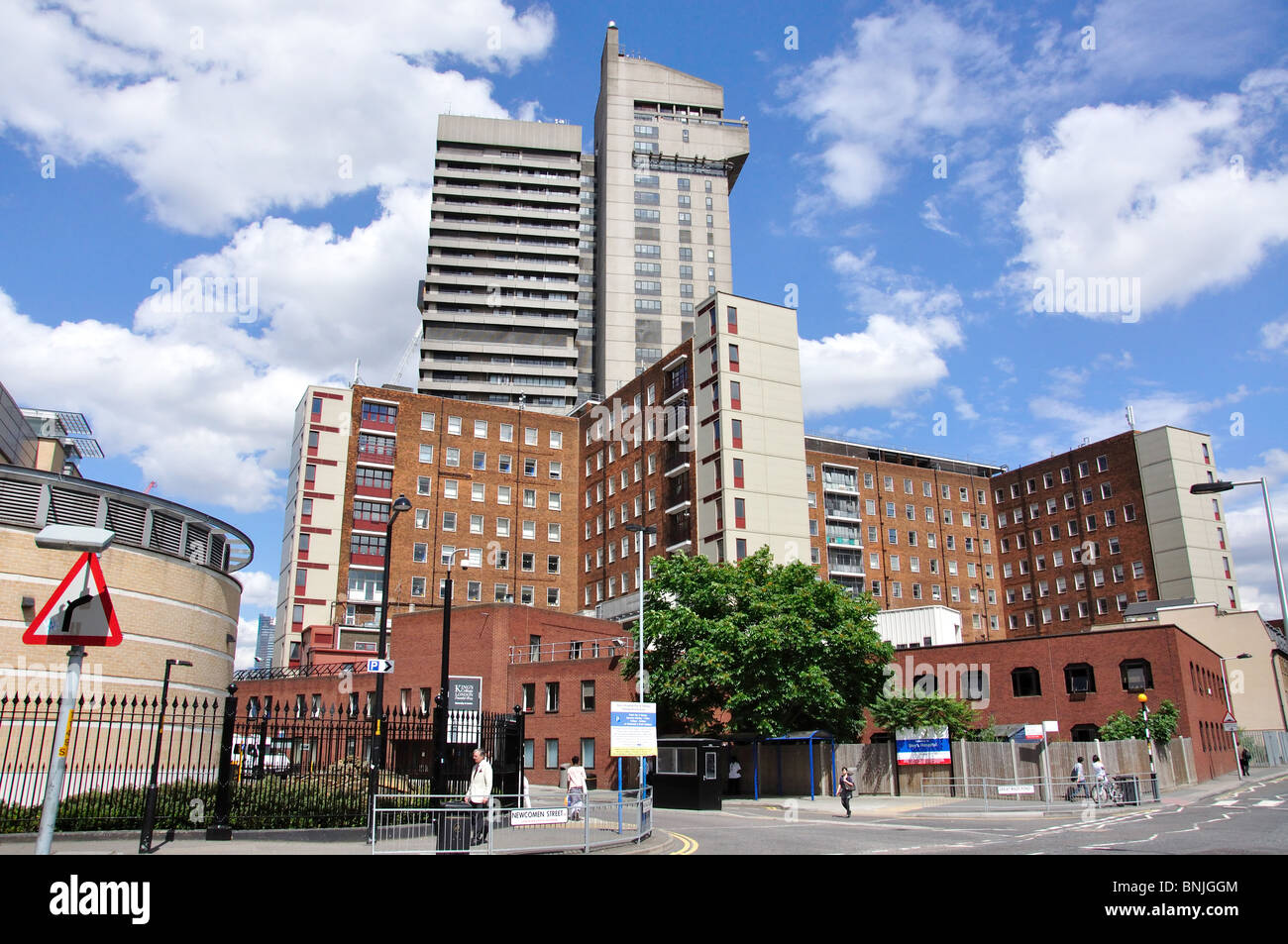 Guy's Hospital, Great Maze Pond, Southwark, The London Borough of ...