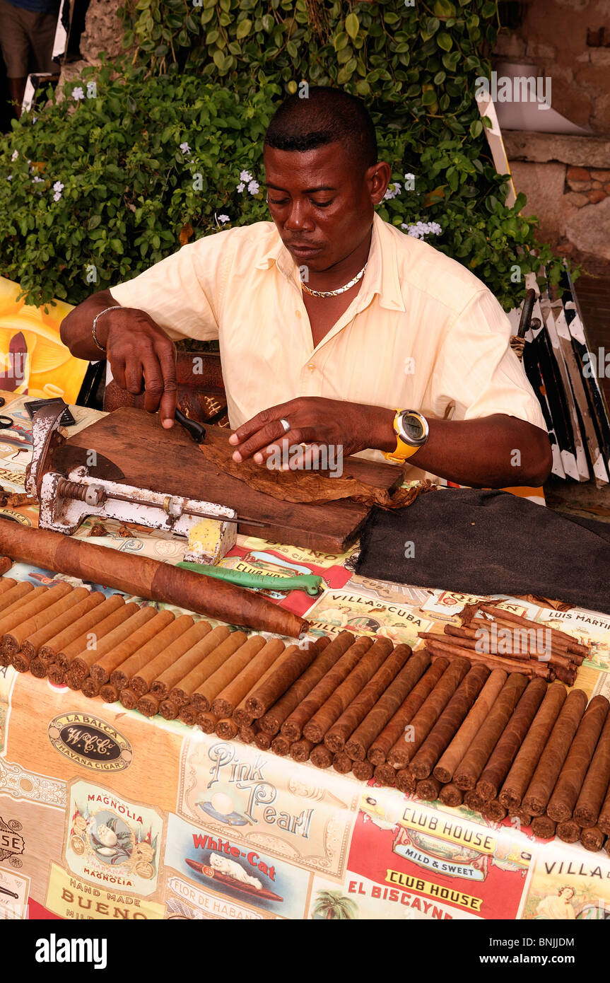 Cigar Maker Altos de Chavon La Romana Dominican Republic man rolling ...