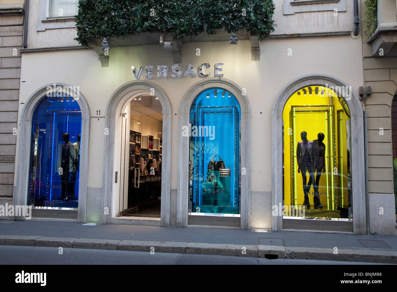Italy milan versace hi-res stock photography and images - Alamy