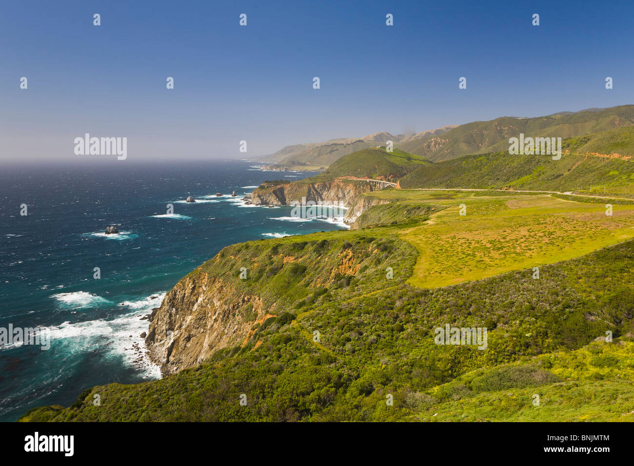 Rugged Pacific Ocean coastline along Rt1 in Big Sur California with ...
