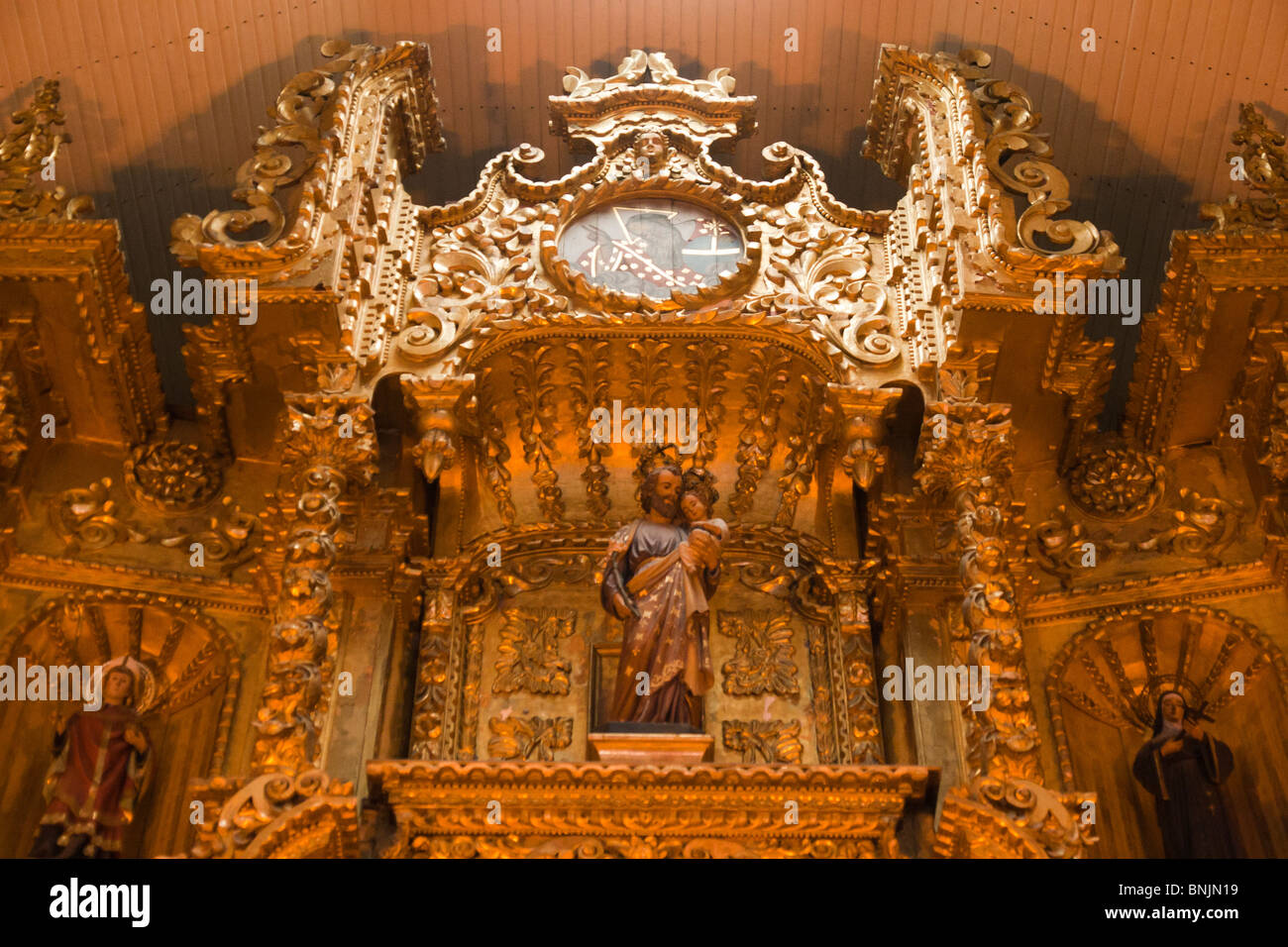 Catholic church altar panama hi-res stock photography and images - Alamy