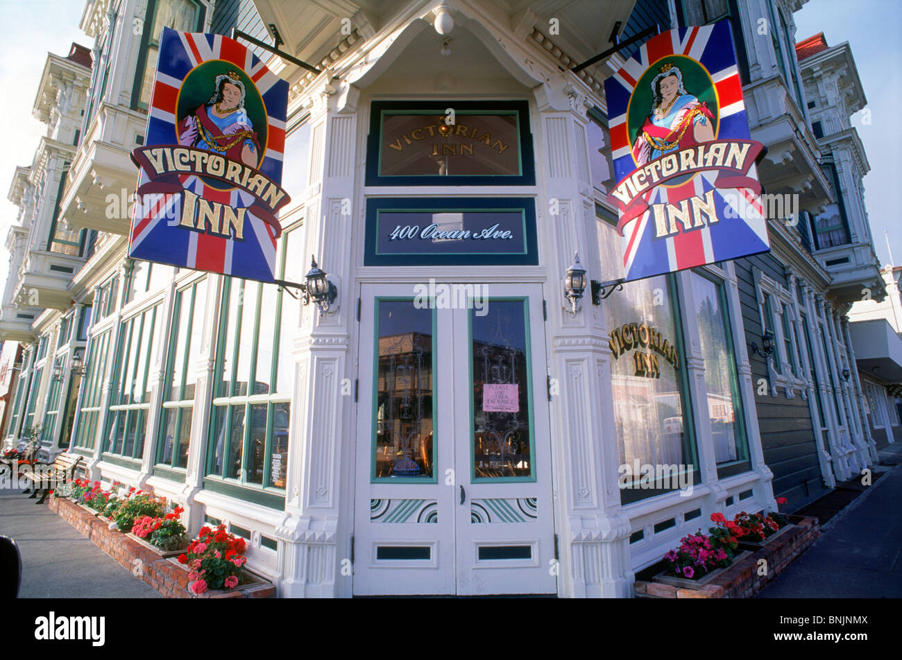 Sign for victorian inn hi-res stock photography and images - Alamy