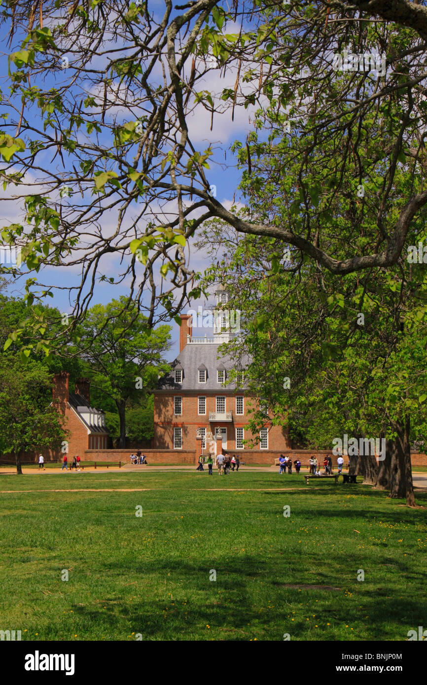 The Governor's Palace in the Historic Area of Colonial Williamsburg ...
