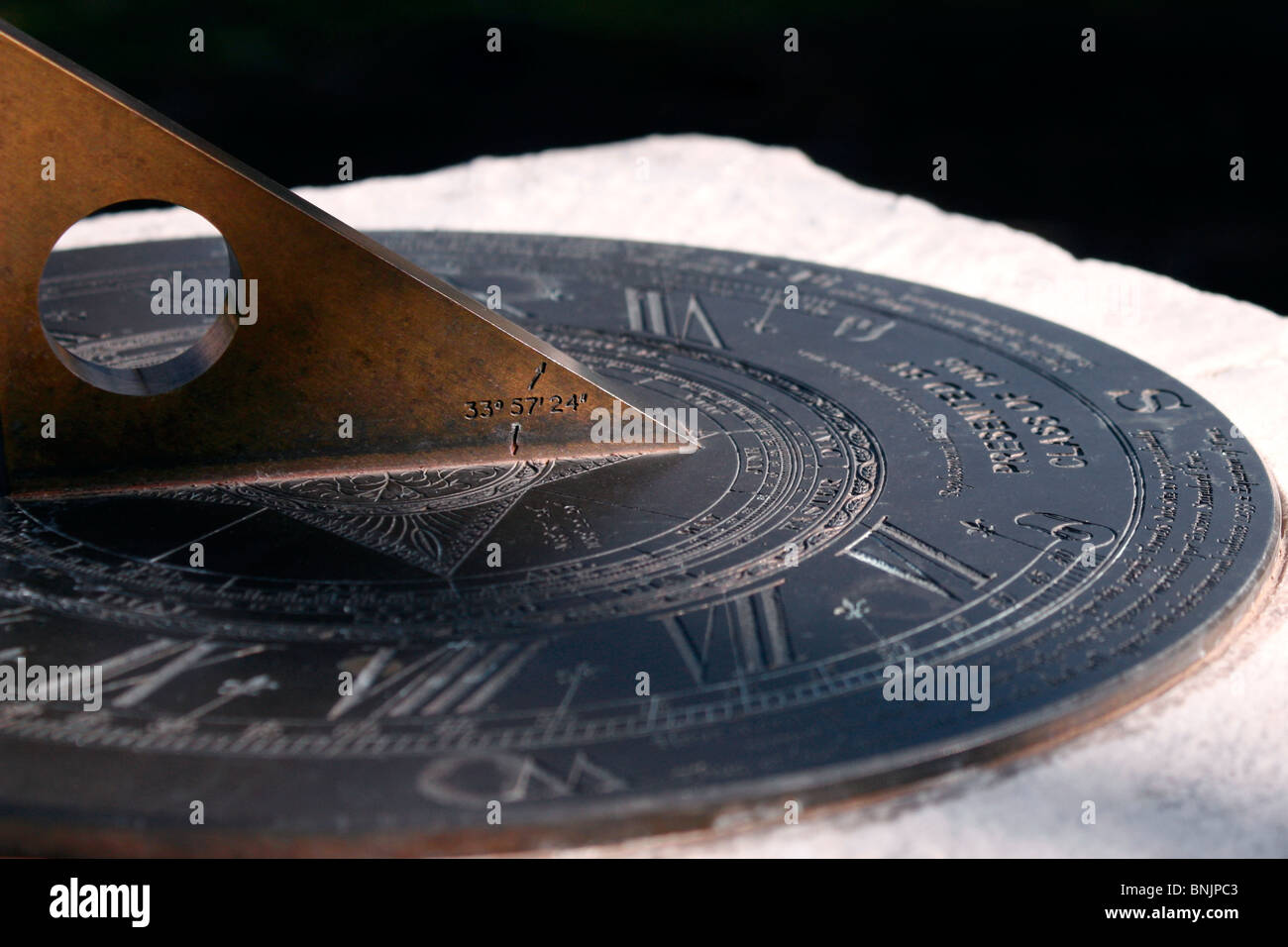 Sun dial hi-res stock photography and images - Alamy
