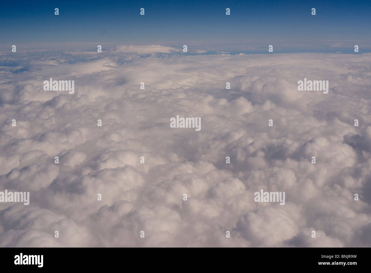 Clouds outside hi-res stock photography and images - Alamy