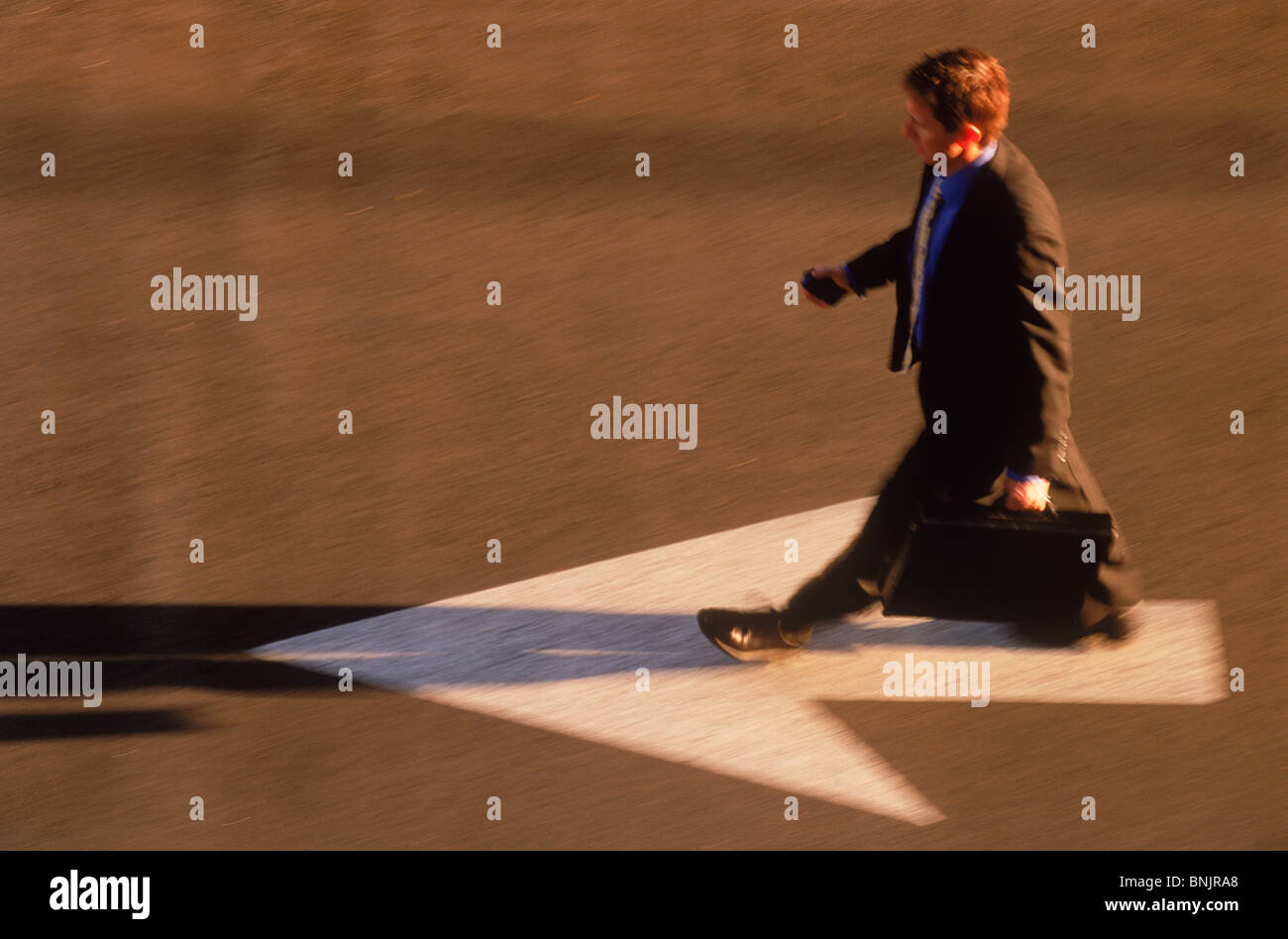 Flow direction arrow hi-res stock photography and images - Alamy