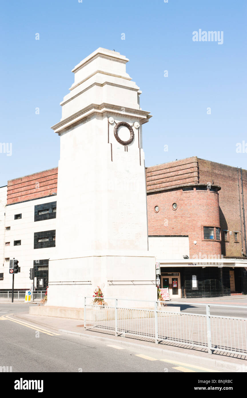 The Cenotaph in Newport Stock Photo - Alamy